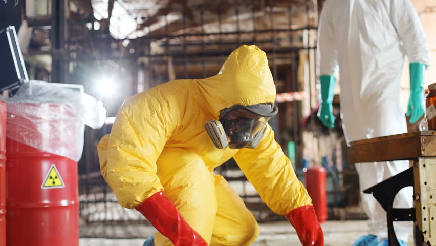 Caucasian Scientist in Yellow Hazmat Video de stock (totalmente libre ...