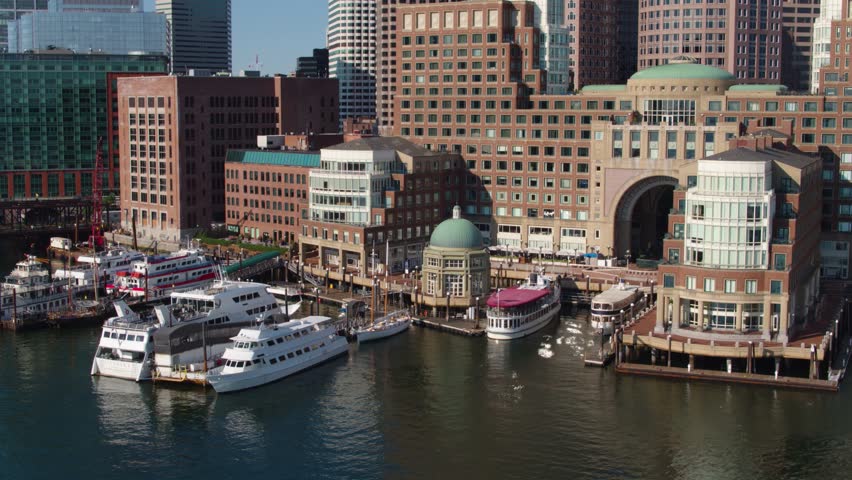 Sailboats on the river in Boston, Massachusetts image - Free stock ...