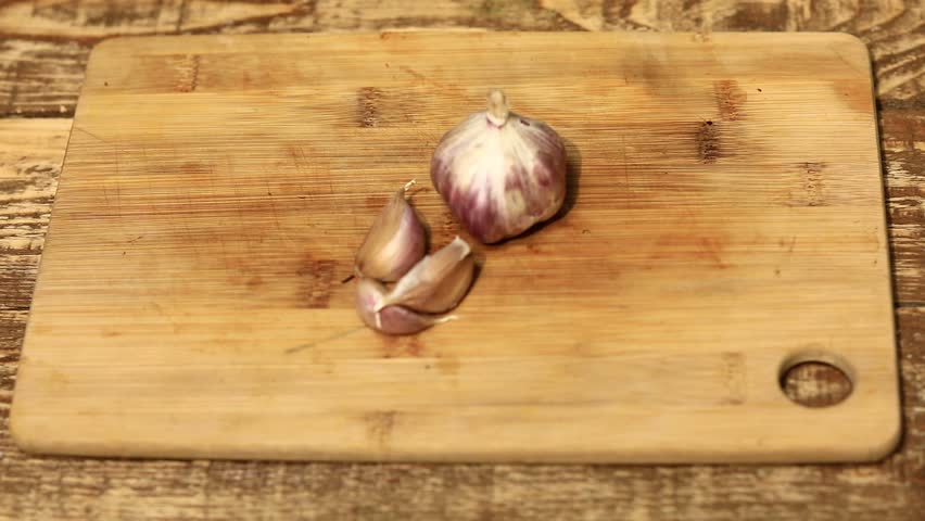 Cloves of Garlic Cut in Half image - Free stock photo - Public Domain ...