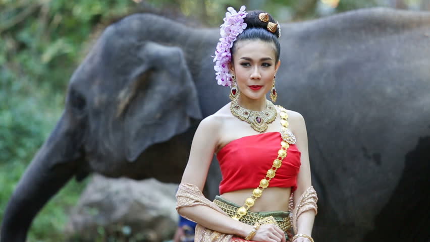 Thai Woman Salute Of Respect In Traditional Costume Of Thailand Stock ...