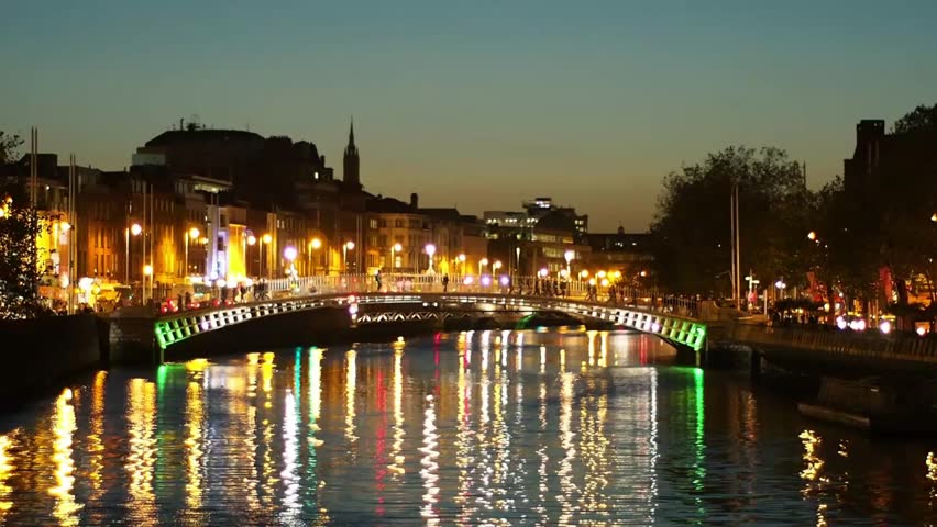 Temple Bar at Night in Dublin, Ireland image - Free stock photo ...