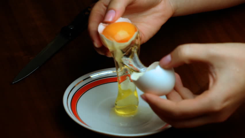 Break Egg. Cooking Food. Baking Ingredients, Breaking The Eggs ...