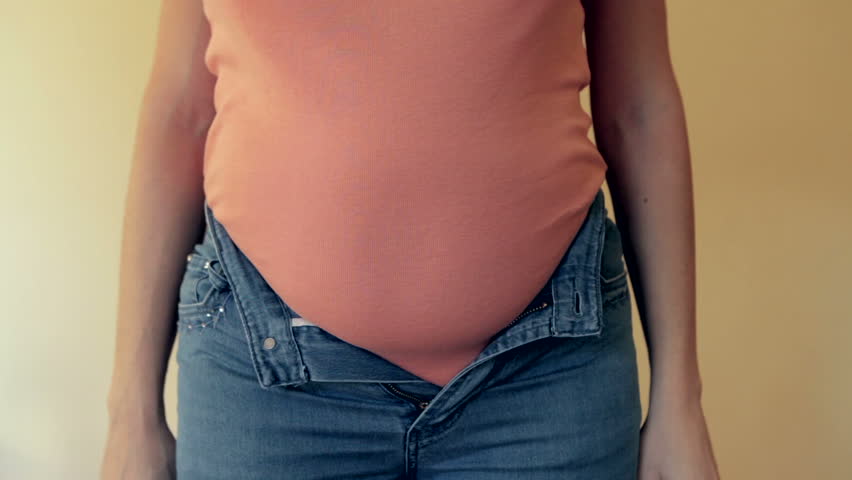 Cute Young Girl Trying To Squeeze Into Tight Jeans Stockvideos ...