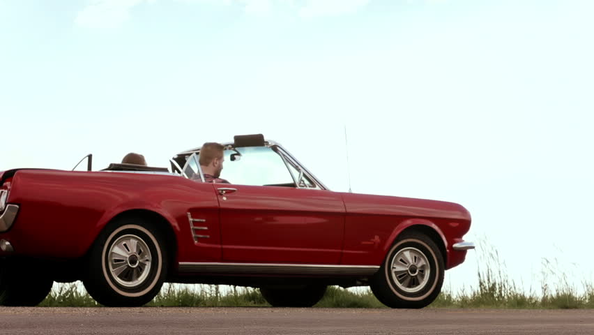 Couple Have Broken Down With Mechanical Fault While Driving A Classic ...