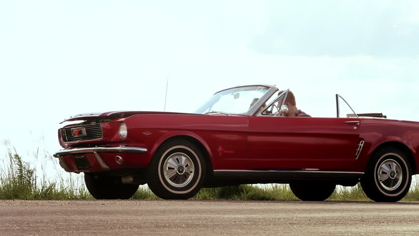 Couple Have Broken Down With Mechanical Fault While Driving A Classic ...